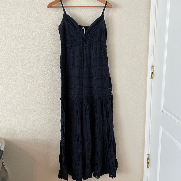 Willow & Clay | Dresses | Willow Clay Navy Lace Maxi Dress Womens ...